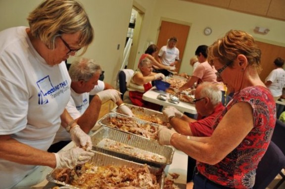 Feeding 5,000: Local church takes on annual Thanksgiving effort ...